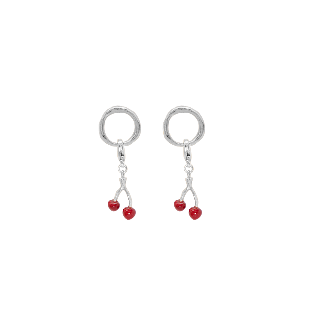 Dije Cherry Mini Plata – Distribuidores US Daniela Salcedo